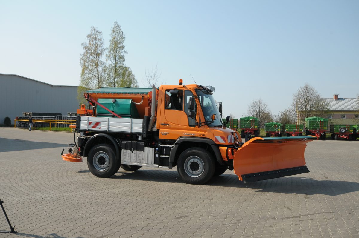 Mross Import Service – Unimog Canada – Dealer of New and Used Mercedes ...
