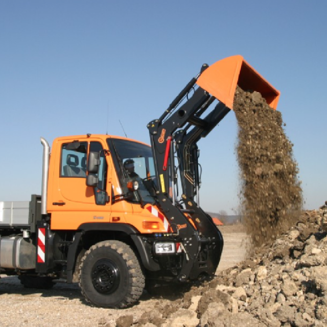 Excavator – Mross Import Service – Unimog Canada