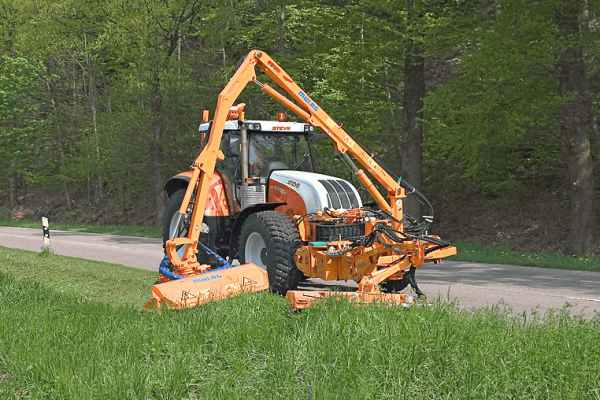Tractor power arm systems – Mross Import Service – Unimog Canada