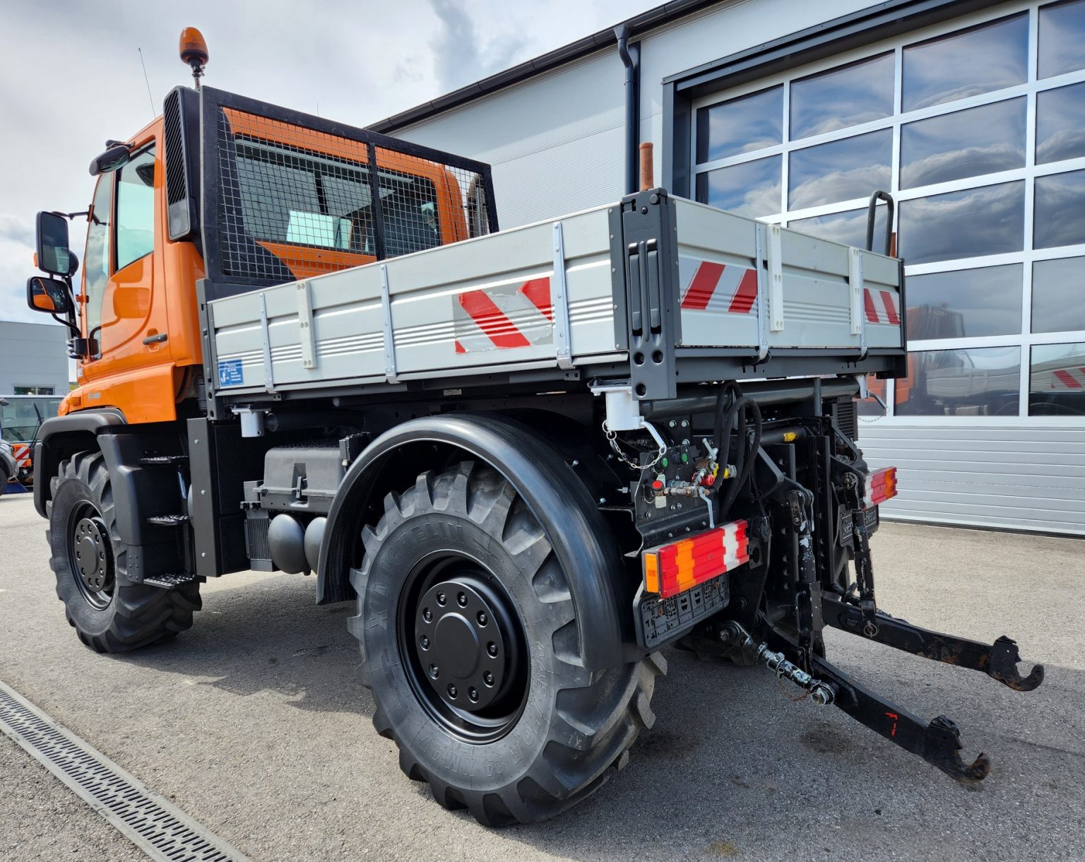 Unimog U400 – Mross Import Service – Unimog Canada
