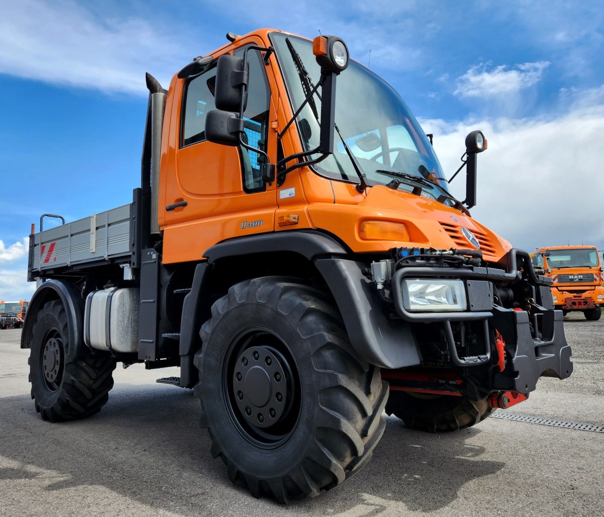 Unimog U400 – Mross Import Service – Unimog Canada